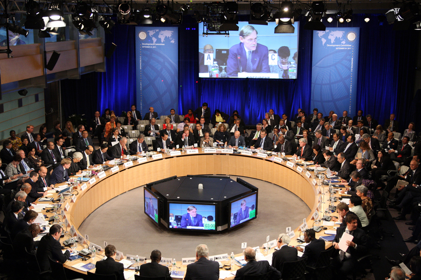 World Bank Preston Room - Paul Downs Cabinetmakers